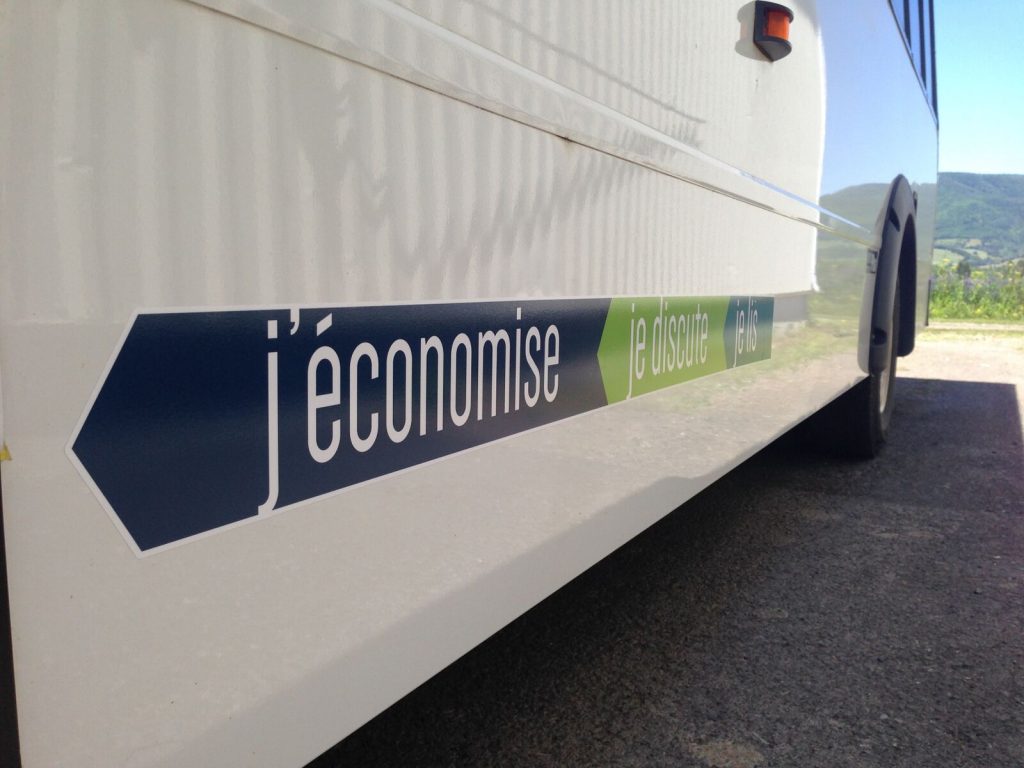 slogan_sur_minibus - CFIM